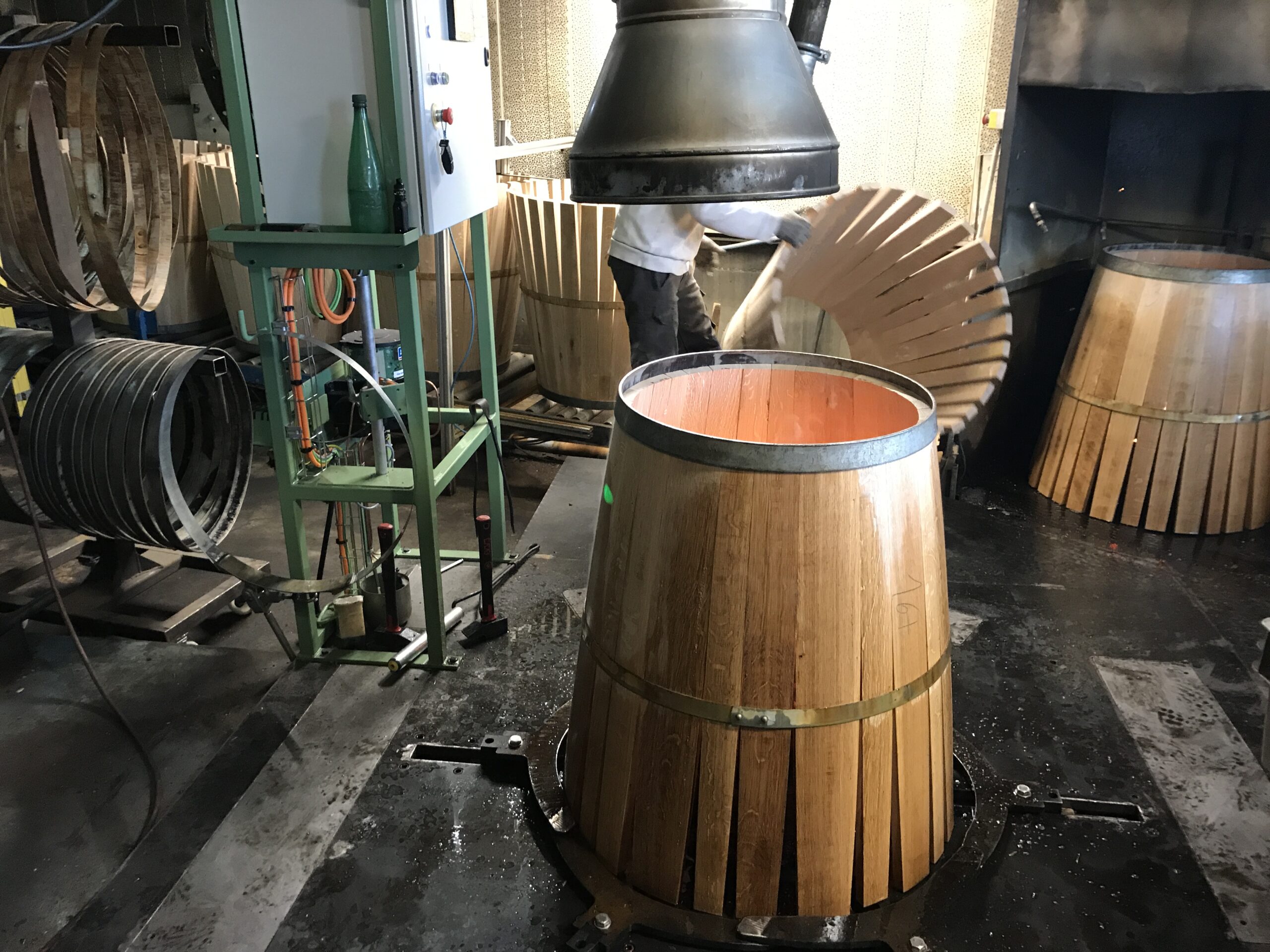 Cintreuse à Mâchoires - Machines de tonnellerie - Cooperage Equipment ...