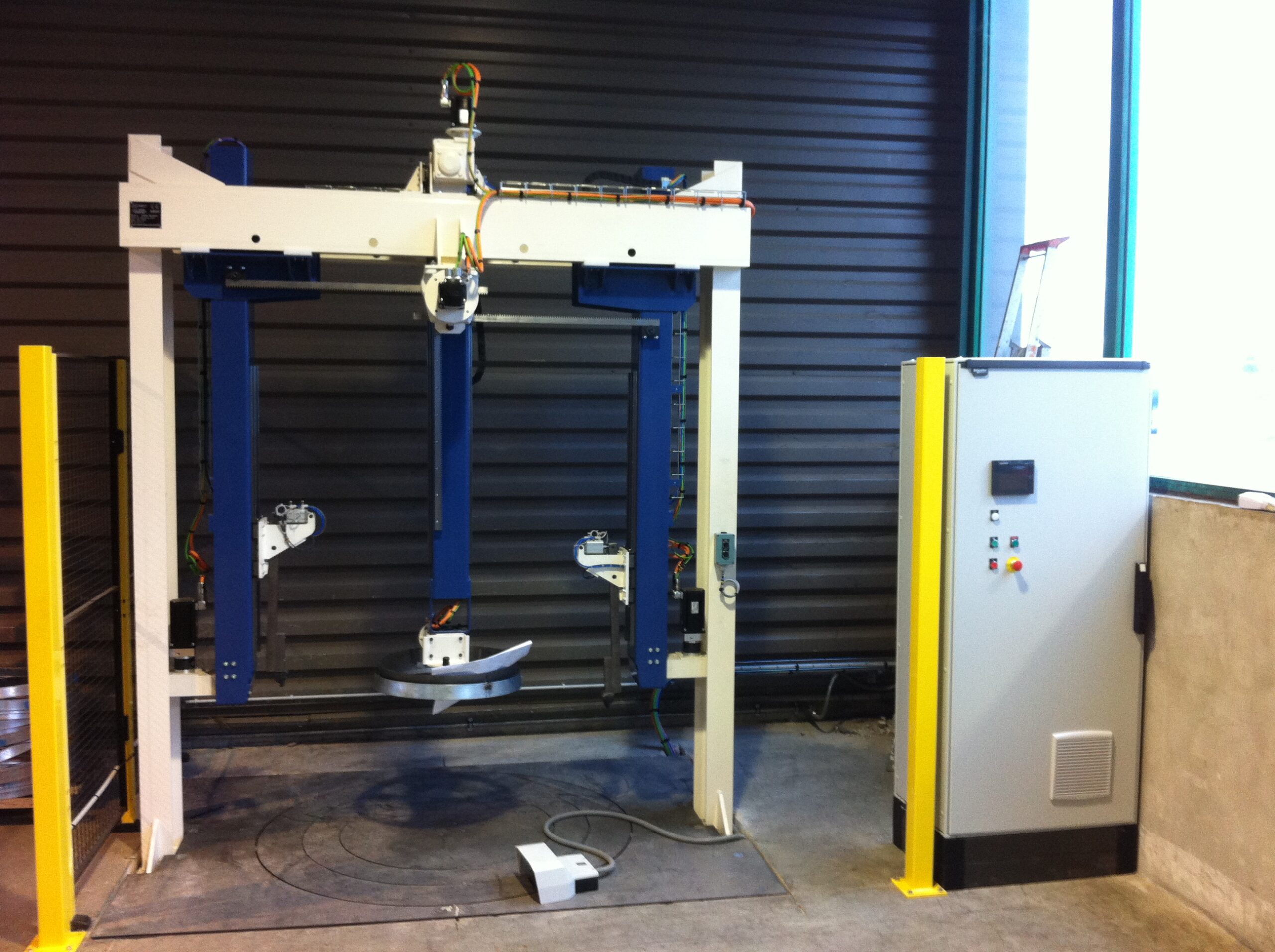 Digital two arms hoop driver - Machines de tonnellerie - Cooperage ...